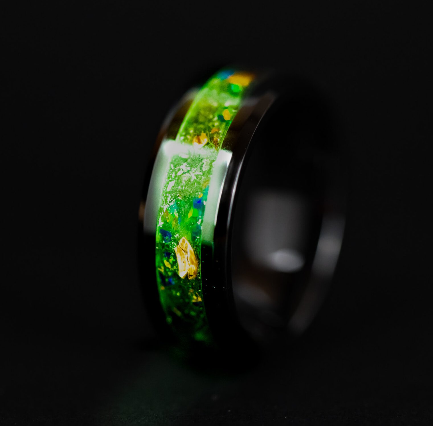 Green Glow Velociraptor Ring | Space Age Rings